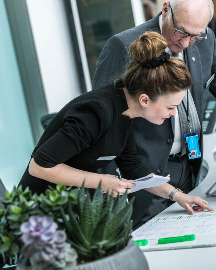 Great first impressions with professional reception services | 14forty